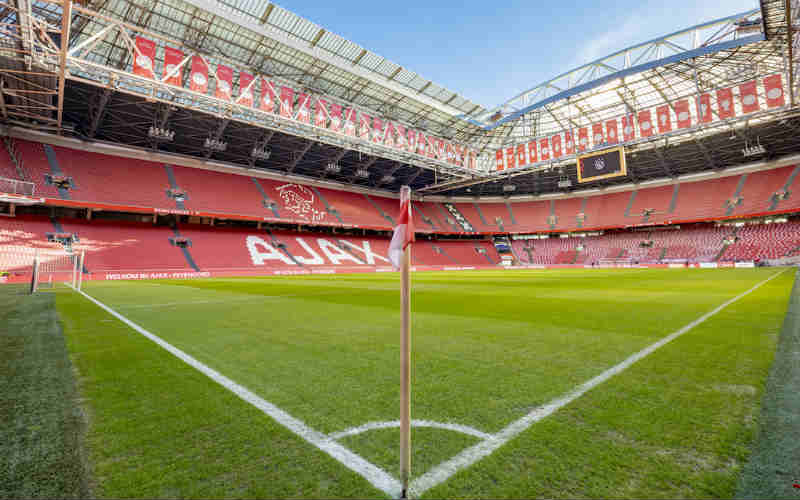 The tech behind incredible Ajax 'smart pitch'